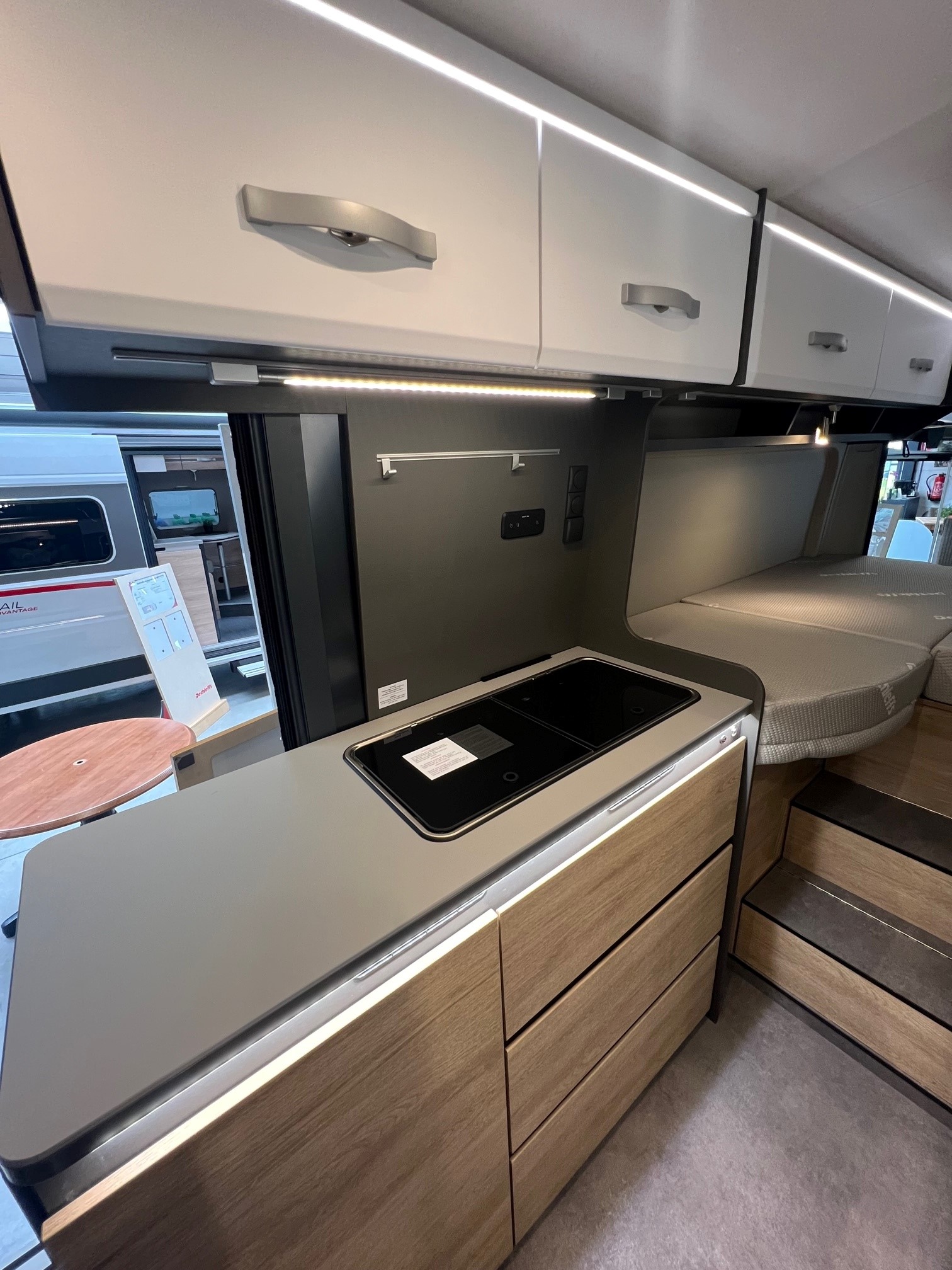 Dethleffs Globetrail 640 ES Advantage - Denys Motorhomes - Dethleffs